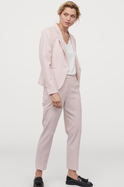 How Women Can Wear A Power Suit In The Spring & Summer Months To ...