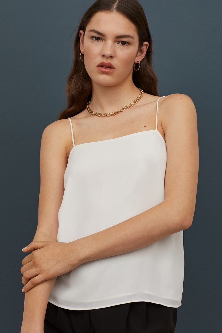 The Best Ways How Women Can Wear A Camisole Top In The Summer - coatFibers